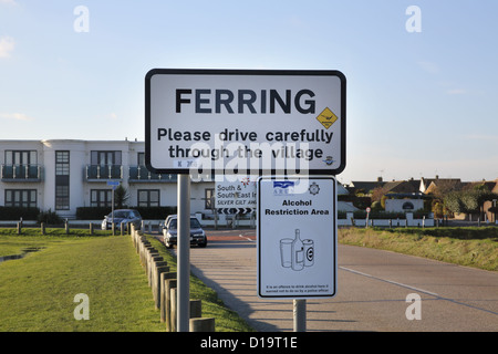 the seaside village of ferring on the sussex coast Stock Photo - Alamy