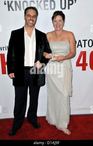 Lisa Darr at arrivals for THIS IS 40 Premiere, Grauman's Chinese ...