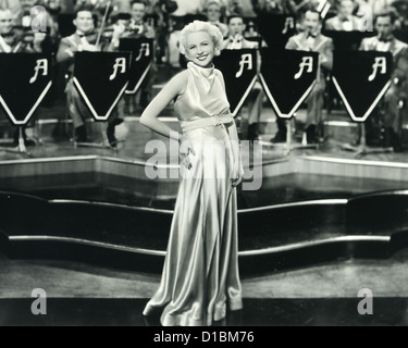 EVELYN DALL (1918-2010) US singer and actress here about 1935 Stock ...
