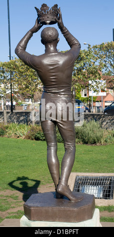 Statue of William Shakespeare and Prince Hal Stratford-upon-Avon UK ...