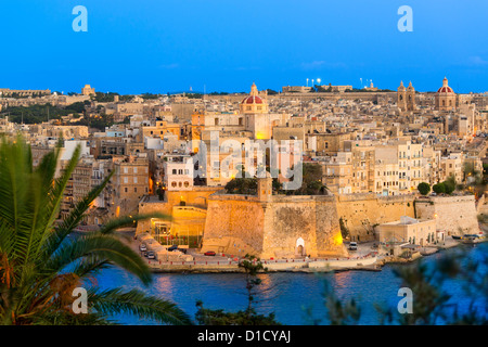 The night view of Senglea, Valletta, Malta Stock Photo - Alamy