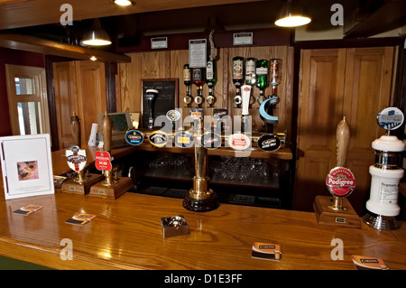 the muskham inn tavern pub bar inn bar Stock Photo - Alamy