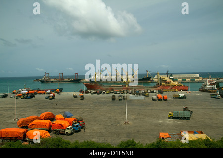 Mogadishu port scene Somalia Stock Photo - Alamy