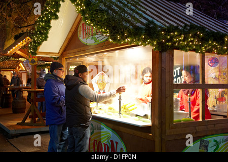 Hyde Park Winter Wonderland Food Stall Selling Roast Chestnuts, London ...