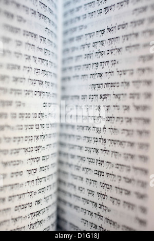 Hebrew Torah script Stock Photo - Alamy