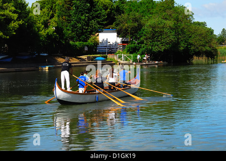 Padua, Italy : a typical Venetian rowing boat called "Mascareta" on the ...