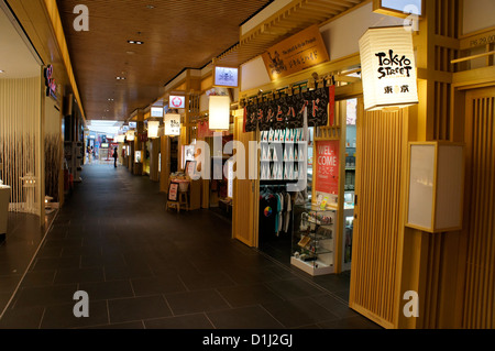 Tokyo Street, Japanese themed shops in Pavilion shopping mall, Malaysia ...