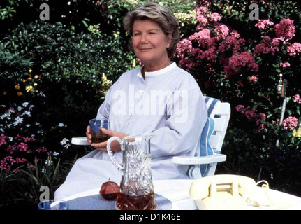 DALLAS BARBARA BEL GEDDES as Miss Ellie Ewing Stock Photo - Alamy