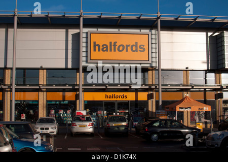 A Halfords shop store selling car accessories etc in Lowestoft,Suffolk ...