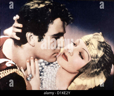 CLAUDETTE COLBERT as Cleopatra and HENRY WILCOXON as Marc Antony in CLEOPATRA 1934 director ...