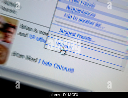 "Unfriend" button on Facebook website, London Stock Photo - Alamy