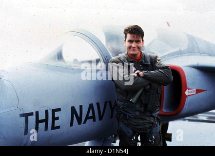 hot shots - Die Mutter aller filme - Topper Harley (CHARLIE SHEEN) war ...