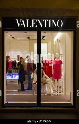 Valentino store showcase storefront Via Condotti Rome Italy shopping ...