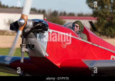 Dart Kitten II G-AEXT taxiing along grass runwaway Stock Photo - Alamy