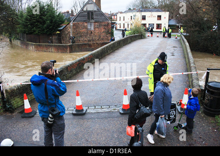 General view of the scene in Wallington, near Fareham after flooding ...