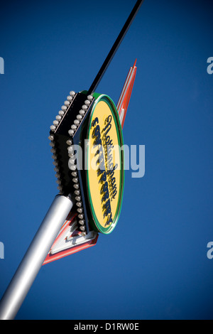 nottingham contemporary art gallery neon sign Nottingham city centre ...