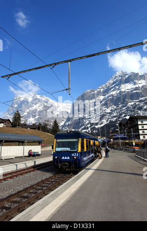 Swiss trains in the station at the ski resort of Grindelwald, Swiss ...