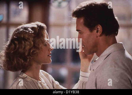 Penelope Ann Miller & Arnold Schwarzenegger Film: Kindergarten Cop (USA ...