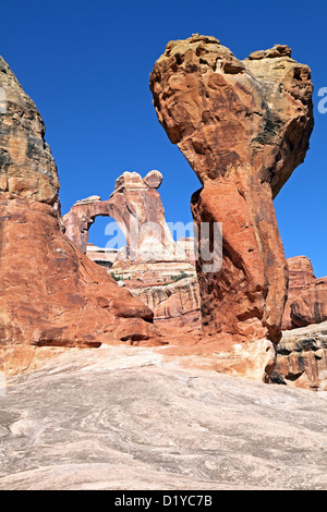 Molar Rock and Angel arch, Needles District, Canyonlands National Park ...