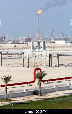 Refinery, Ras Laffan Industrial City, Qatar Stock Photo - Alamy