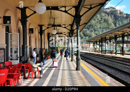 Taormina railway station, Sicily, Italy Stock Photo - Alamy