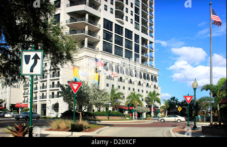 Main Street in Sarasota Florida Stock Photo - Alamy