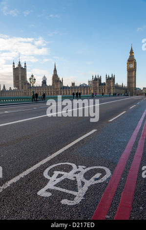 Cycle Lane Road Markings and double yellow lines Stock Photo: 85927024 ...