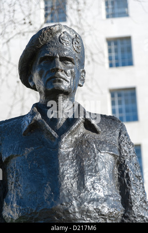 Statue of Field Marshal Montgomery ("Monty") outside the MOD building ...