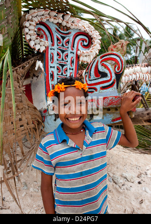 Kula Canoe Decorated With Shells, Trobriand Islands, Papua New Guinea ...