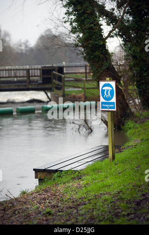 canoe portage point sign Stock Photo - Alamy