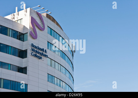 Dramatic architectural design of the Bracknell and Wokingham College ...