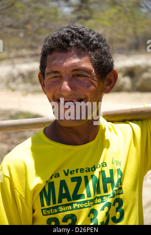 Portrait of a toothless man outdoors smiling Stock Photo - Alamy
