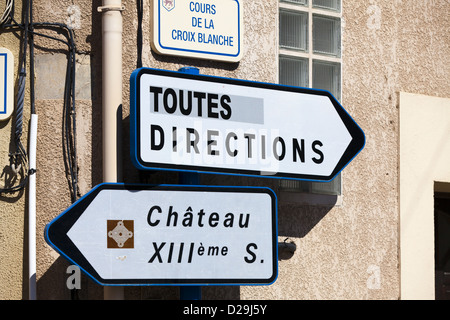 Toutes Directions (all directions) sign in France Stock Photo - Alamy