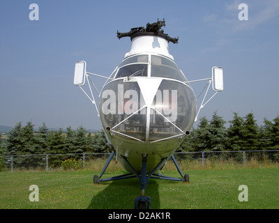 The Piasecki Boeing Vertol H21 Workhorse, a tandem-rotor helicopter ...