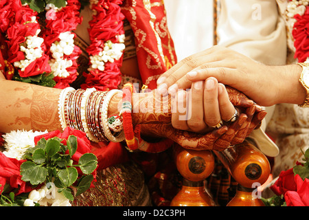 Indian Gujarati wedding Hastmelap ritual the brides father gives Stock ...