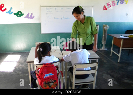 Venezuela. Canaima. daily life in the school Stock Photo - Alamy