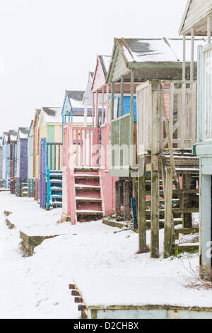 Kent, UK, Sunday January 20th 2013. The winter snow reaches the seaside ...