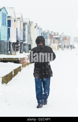 Kent, UK, Sunday January 20th 2013. The winter snow reaches the seaside ...