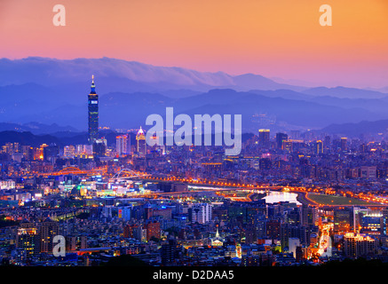 The modern city of Taipei, buildings cityscapes at sunset view the ...