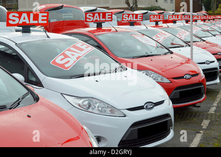 Second hand used cars for sale on garage forecourt Stock Photo ...