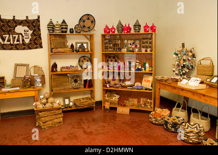 Azizi Life, handicrafts for sale, Muhanga, Rwanda Stock Photo - Alamy