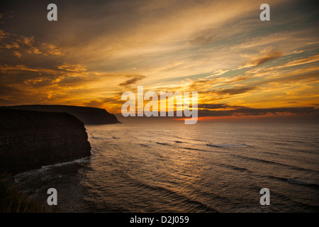 Sunset over Boulby Cliffs from Cowbar, North Yorkshire Moors National ...