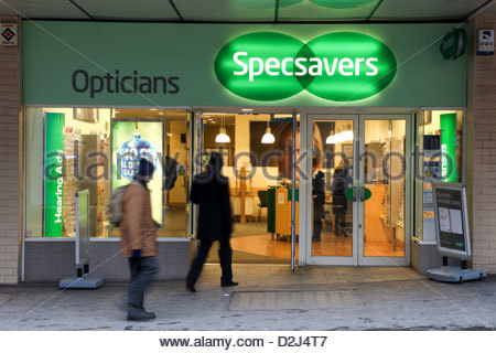 Specsavers optician on the High Street in Burton-upon-Trent Stock Photo ...