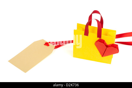 Origami shopping bag and label Stock Photo - Alamy