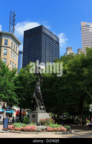 The Phoenix sculpture by Gamba Quirino, Woodruff Park,Atlanta,Georgia ...