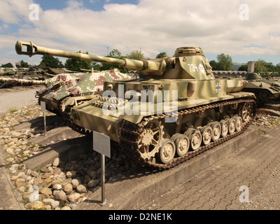 The Panzerkampfwagen IV Ausführung H was a variant of the German Panzer ...