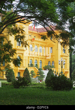 Presidential Palace, Hanoi, Vietnam, Asia. The palace was built 1900 ...