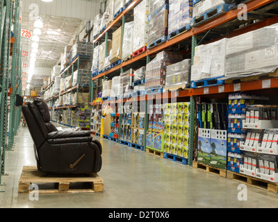 Costco Aisle, USA Stock Photo - Alamy