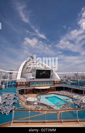 Princess Cruises, Crown Princess, pool Stock Photo - Alamy