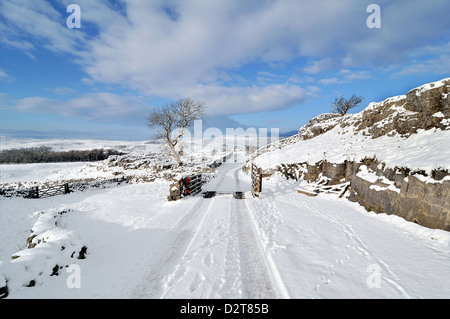 yorkshire dales landscapes windskill winter snow Stock Photo - Alamy